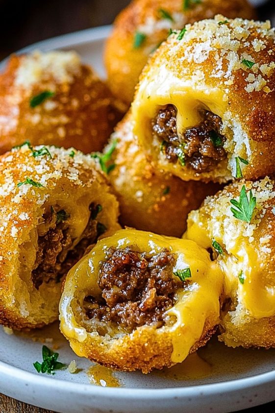 Garlic Parmesan Cheeseburger Bombs - Cook Craze