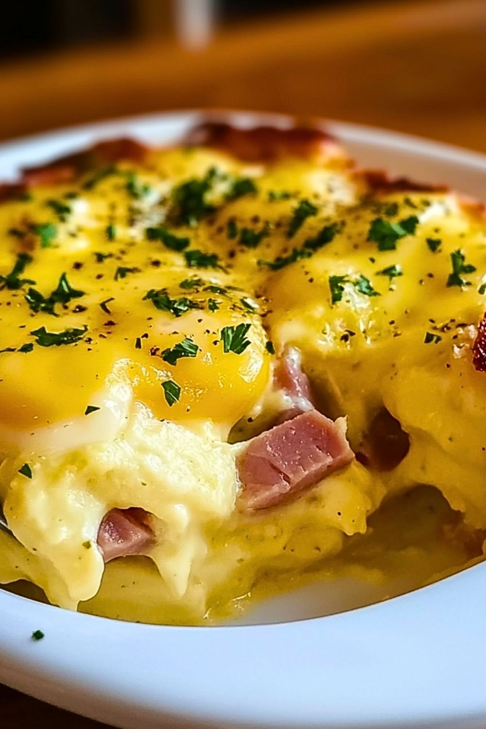 Make-Ahead Eggs Benedict Casserole - Cook Craze